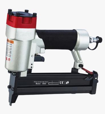 Cina 18 calibro 1/4 Corona Narrow Air Stapler Gun 9040 US 22/Piece 1 Piece Min.Order Non personalizzato in vendita