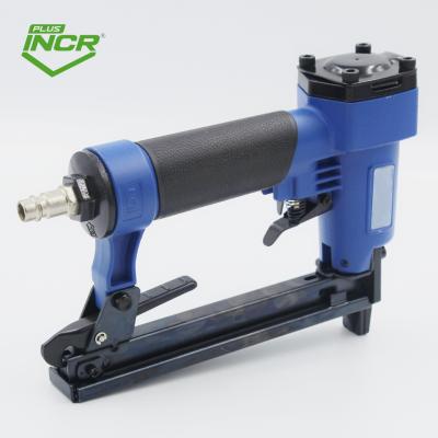 Cina 22 calibro Fine Crown Air Pneumatic Staple Gun per la decorazione dei mobili in vendita