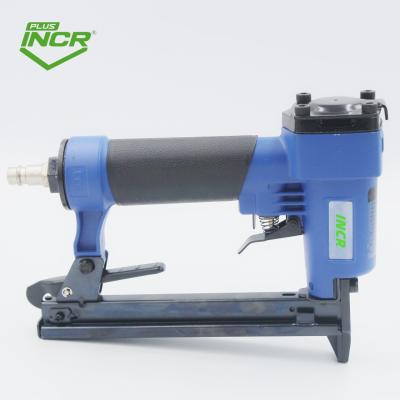 Cina 22 calibro Fine Crown Air Pneumatic Staple Gun per la decorazione dei mobili in vendita