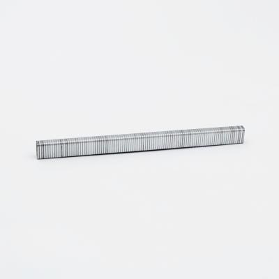 Cina 20 Gauge 413j Staple per tappezzeria Pneumatica Staple Fine Crown Staple Serie 4j in vendita