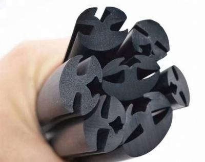 Cina La gomma espansa di SureSeal lega - facile con un nastro installare e fornisce l'isolamento eccellente in vendita