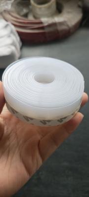 China De Fabrieks koud-Bestand Rubber Verzegelende Strook van China voor Toepassingen Rubberstreep Bij lage temperatuur Te koop