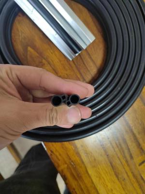 China De Fabrieks koud-Bestand Rubber Verzegelende Strook van China voor Toepassingen Rubberstreep Bij lage temperatuur Te koop