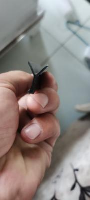 中国 工場直接ドアおよび窓のストリップは注文のガイド・レールのドアのシーリング ストリップEPDM TPV TPEポリ塩化ビニールのゴム製 シーリング縞を支える 販売のため