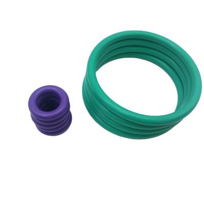 Cina Giunti circolari di gomma su ordinazione dell'anello con sigillo NBR FKM del silicone O della guarnizione di dimensione differente di buona qualità vari in vendita