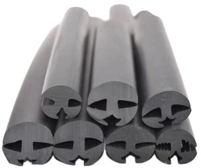 Cina Striscia di gomma del silicone/cavo su misura termoresistenti in vendita