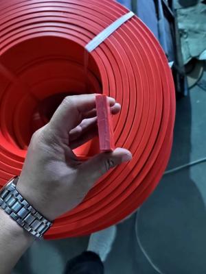 Cina Guarnizione di gomma resistente del cavo EPDM della spugna del silicone del tempo impermeabile in vendita
