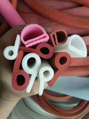 Cina Industriale su misura striscia di gomma resistente chimica della guarnizione del silicone in vendita