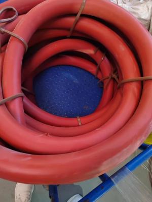 Cina Il silicone flessibile su misura della striscia di gomma spuma durezza shore del cavo 30-107 in vendita