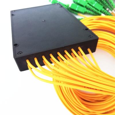 Cina Contenitore a fibra ottica di separatore del connettore del PVC G657A1 2.0mm SC/APC del contenitore di ABS in vendita
