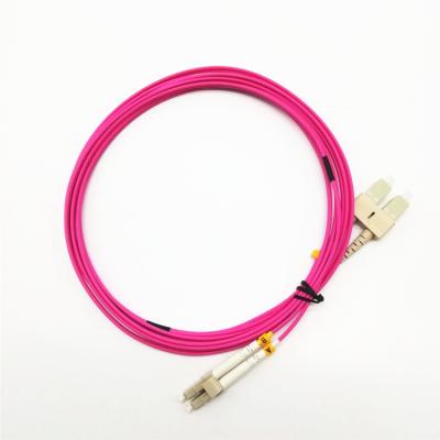 中国 低いリターン・ロス センサーOm4の二重繊維光学のパッチ・コード 販売のため