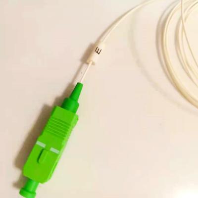 中国 FTTH 1x4のSc/Apcのコネクターが付いている鋼鉄管のタイプ繊維光学PLCのディバイダー 販売のため