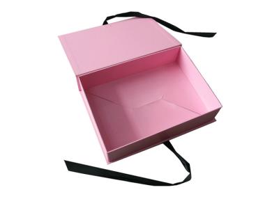 China Decorative Cardboard Clothing Gift Boxes / Magnet Garment Packaging Boxes for sale