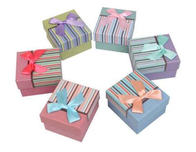 China Jewelry Personalized Packaging Boxes / Ornaments Gift Packing Box for sale