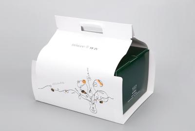 China Environmental Cloth Packing Printed Paper Shopping Bags Support Oil Varnishing for sale