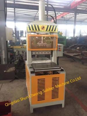 China Single Cutter Safety Cover Vertical Rubber Bale Cutter for Efficient Rubber Cutting for sale