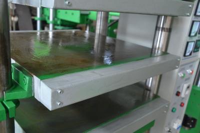 China Electric Heating Plate Vulcanizing Press For Rubber Mat / O-Ring for sale