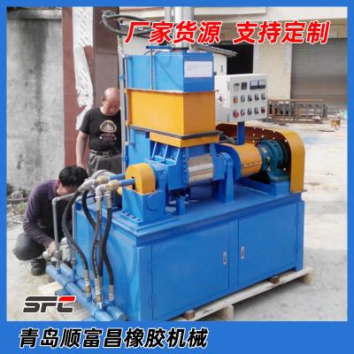 China Rubber Kneader Machine with 35L Mixing Chamber NGW Hard Tooth Flank Planet Reducer and Rolling Bearing Support for sale