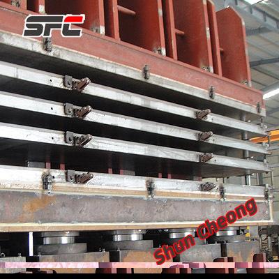 China Five Layer Plate Tire Tread Vulcanizing Press with 5 Working Layers, Low Energy Consumption, and Automatic System for sale