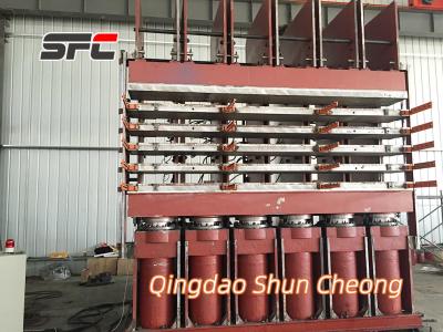 China PLC Controlled Tread Vulcanizing Press with 4.20MN Total Pressure and 5 Working Layers for sale