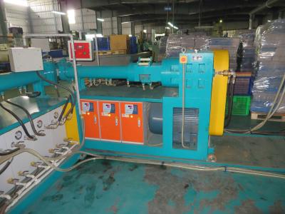 China Cold Feeding Rubber Extruder Machine with Force Feeding Screw, Strainer Mechanism, and PLC Control System for sale