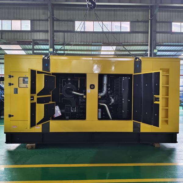 China High Efficiency Diesel Generator 200 KVA With Battery Charger And Diesel Water Pump Generation Equipment supplier