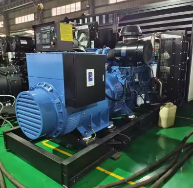 China 1700kVA 1360KW Open Type Electric And Power 3 Phase Generator Diesel Generators Set For Industrial Usages for sale