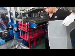 Efficient Bench Top Injection Moulding Machine With Vacuum Compression Technology