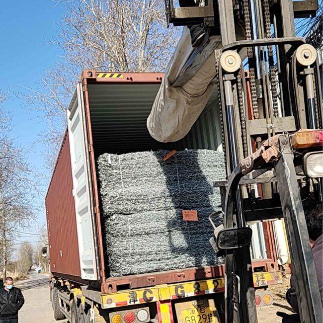 Gabion basket package and loading