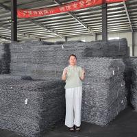 China Double Twisted Hexagonal Design Gabion Wire Mesh Wall Stone Cage Simple Installation for sale