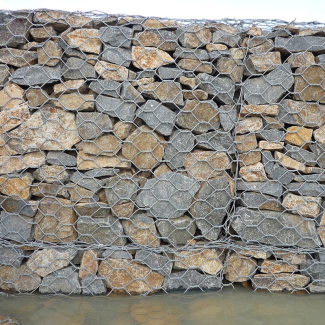 Gabion wall in channel bed application