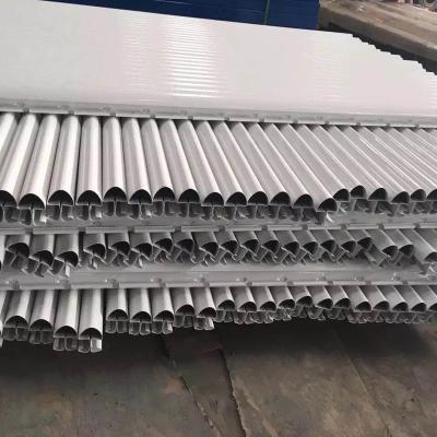 China O PVC galvanizado revestiu a cerca Post da forma do pêssego 1.1mm, espessura de 1.2mm à venda