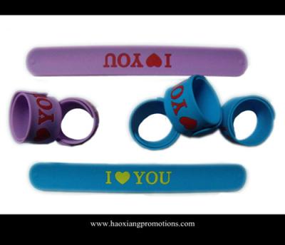 China custom adjustable bulk cheap silicone wristband,silicon slap wristband for sale