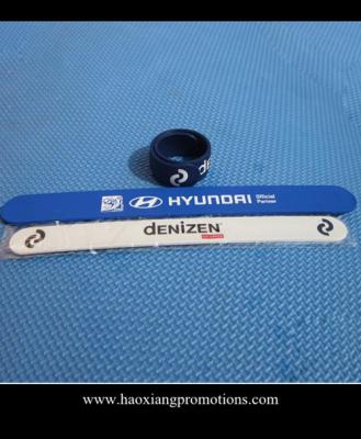 China newest high quality promotional gift silicone bracelet, custom slap wristband for sale