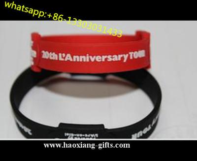 China cheapest custom thin silicone bracelets in neon color and glow in the dark for sale