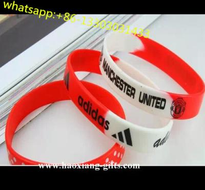 China 100% Non-toxic OEM silicone wristband merry christmas silicone bracelets for sale