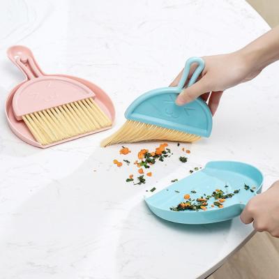 China PP Nylon Mini Dustpan And Brush Set For Cleaning for sale