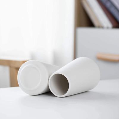 Cina Minimalism Style White Ceramic Vase For Bedroom Kitchen Living Room Office Desk in vendita