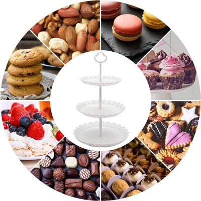 Cina Alzata per cupcake in plastica bianca a 2 e 3 livelli Torte con piatto di frutta per feste di compleanno a casa per matrimoni in vendita