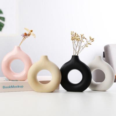 Cina Vaso in ceramica per fiori nordici moderno decorativo per la casa per soggiorno domestico in vendita