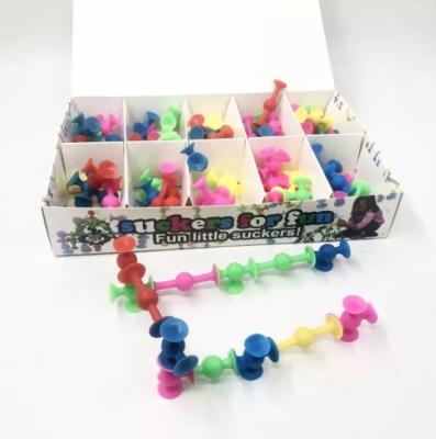 Cina Il pollone di schiocco di Trickshot Stickit dardeggia i giocattoli ha messo Tablegame in vendita