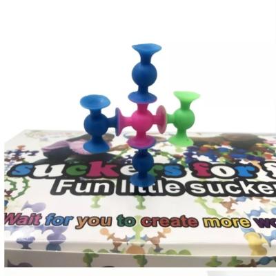 Cina Il pollone di schiocco di Trickshot Stickit dardeggia i giocattoli ha messo Tablegame in vendita