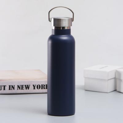 Cina bottiglia di acqua doppia delle tazze beventi di abitudine di acciaio inossidabile 600ml con il coperchio in vendita