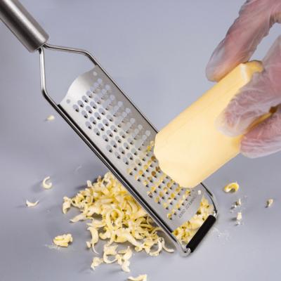 Cina Grattugia di verdure tenuta in mano dell'affettatrice di acciaio inossidabile della taglierina di multi scopo in vendita