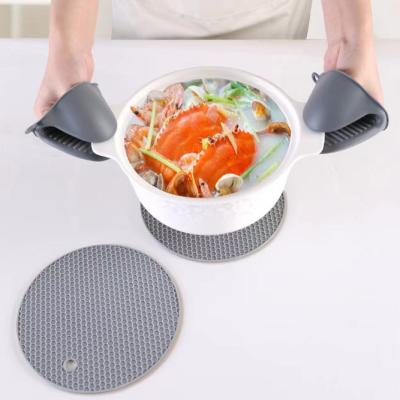 Cina Silicone termoresistente Oven Mitts Pot Holders Sets per cuocere in vendita