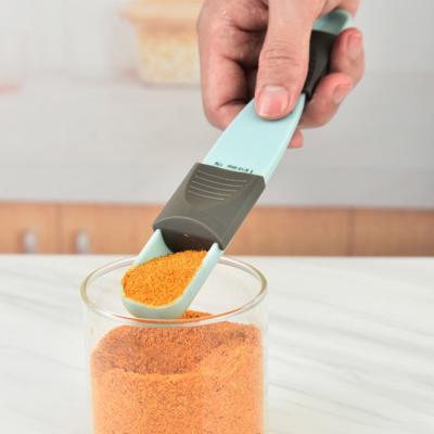 Cina Di dosatore regolabile di plastica di conclusione di dosatore della cucina doppio in vendita