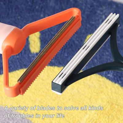 Cina Il metallo di plastica portatile sradica il rullo del dispositivo di rimozione dei capelli dei vestiti della polvere del residuo di stoffa per il tappeto dello strato in vendita
