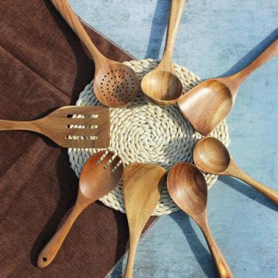 Cina Insieme di legno di cottura antiaderante dei cucchiai degli utensili di bambù della cucina in vendita