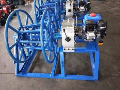 Cina Il cavo motorizzato prende il conduttore Stringing Machine della macchina dell'argano in vendita