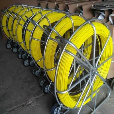 中国 水路の長さ300mmによって電気ケーブルを引っ張るガラス繊維Rodder 販売のため